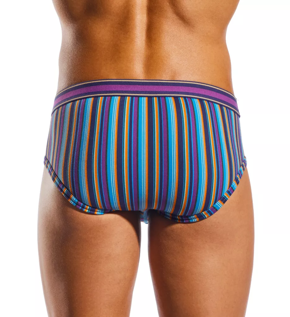Mesh Trunk With Contour Pouch